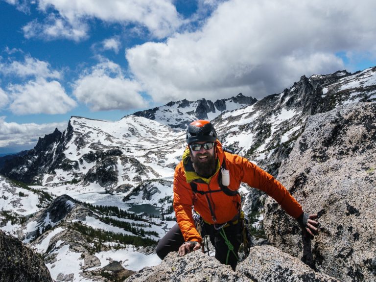 Ropa de montaña: consejos para elegir la combinación perfecta